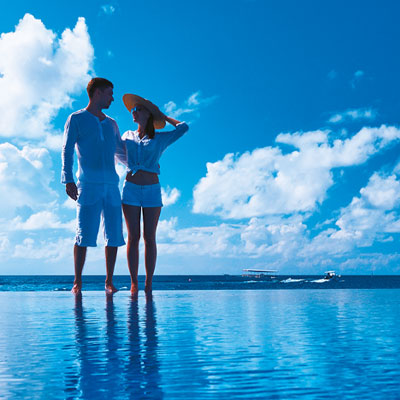 Piscinistes EVERBLUE l Constructeurs de piscines en béton sur-mesure