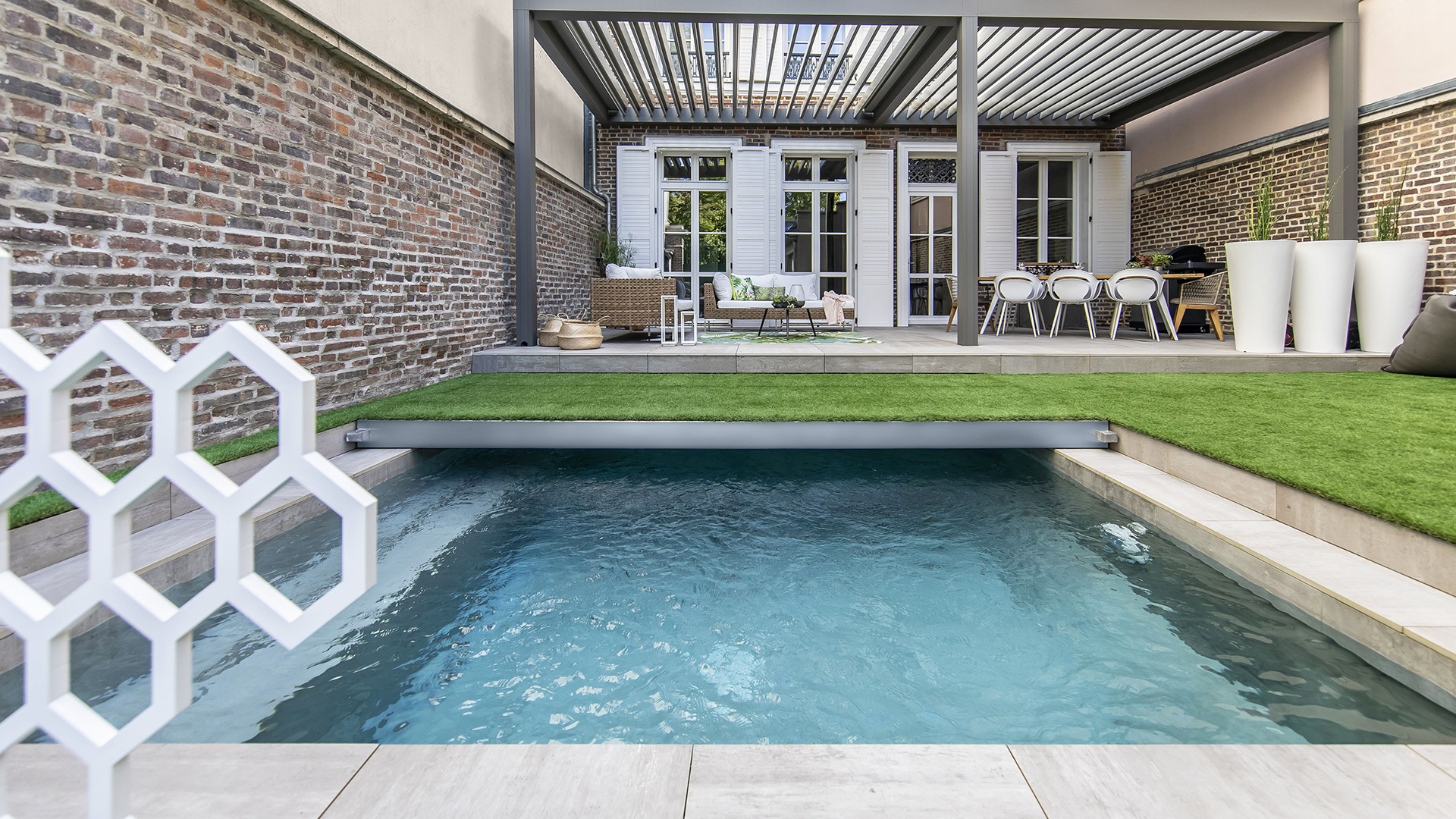 Reportage petite piscine cachée